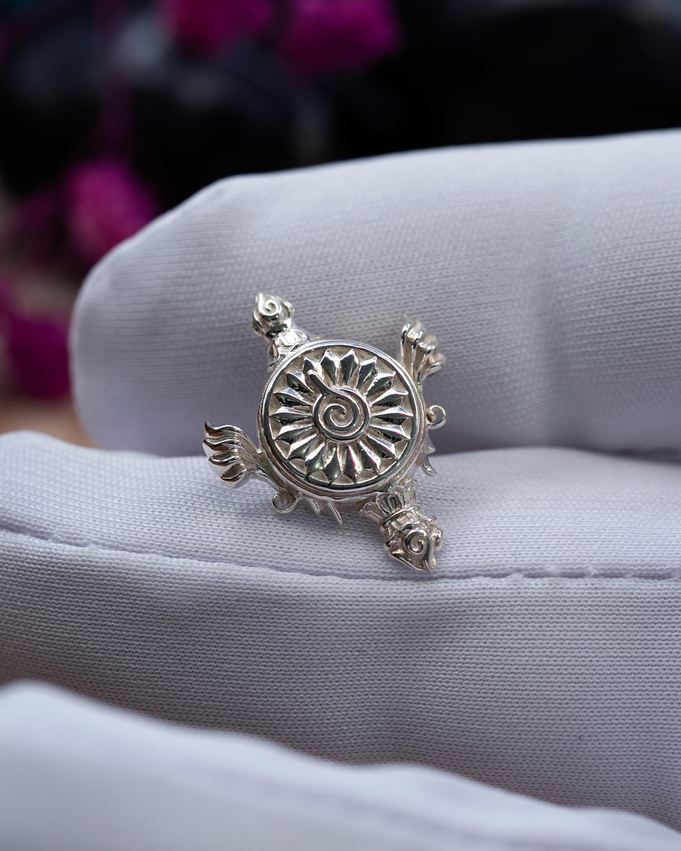 Shanka Chakra Earrings – Arts of Devotion