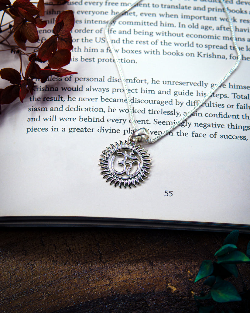 Mini Om Yantra – Arts of Devotion